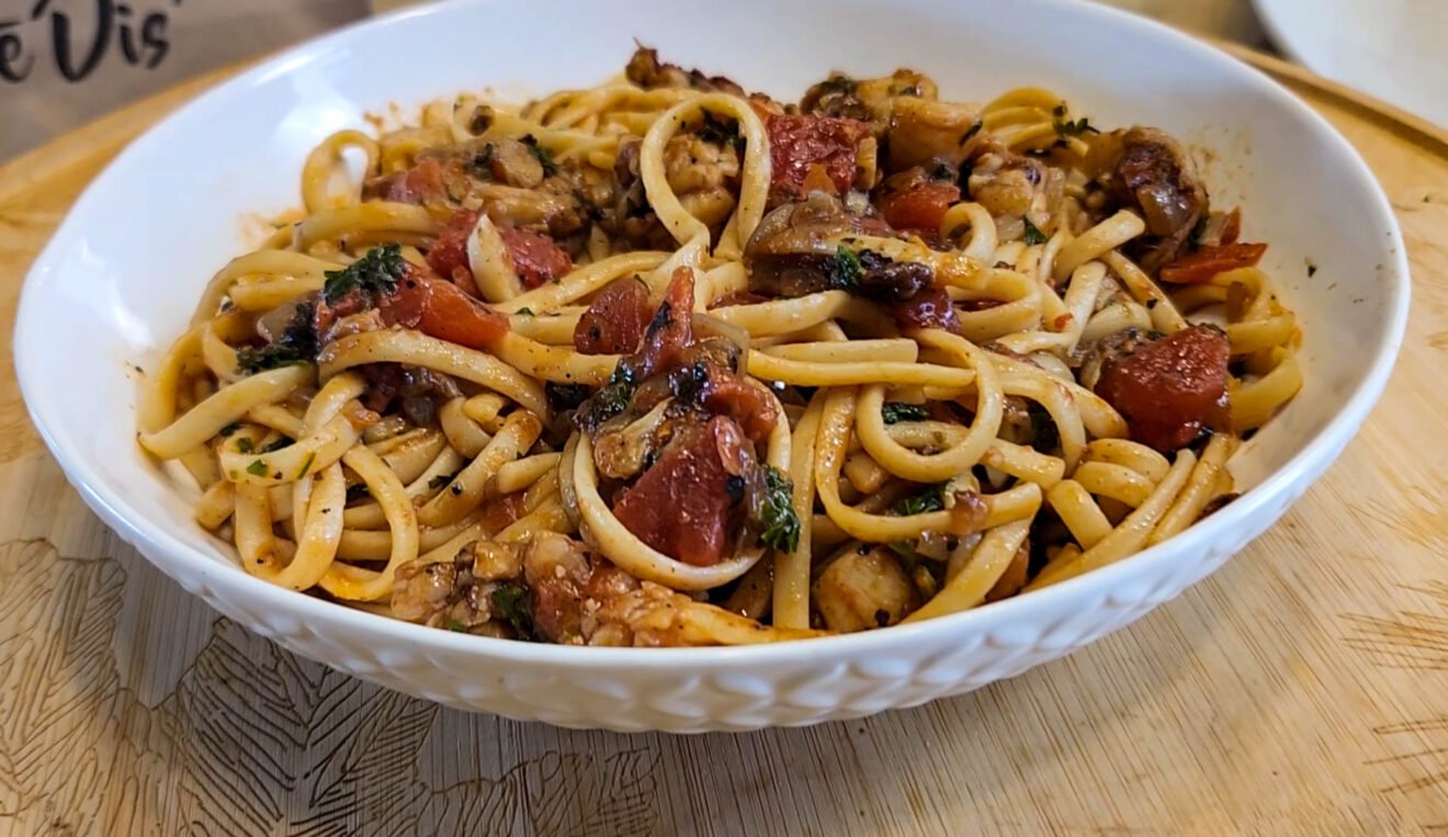 Lobster Fra Diavolo – TasteDis